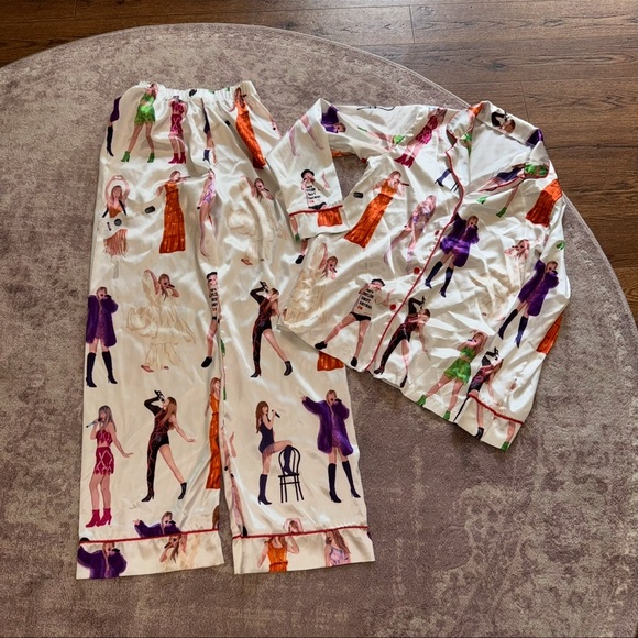 Source Unknown | Intimates & Sleepwear | Taylor Swift Womens Xs Eras ...